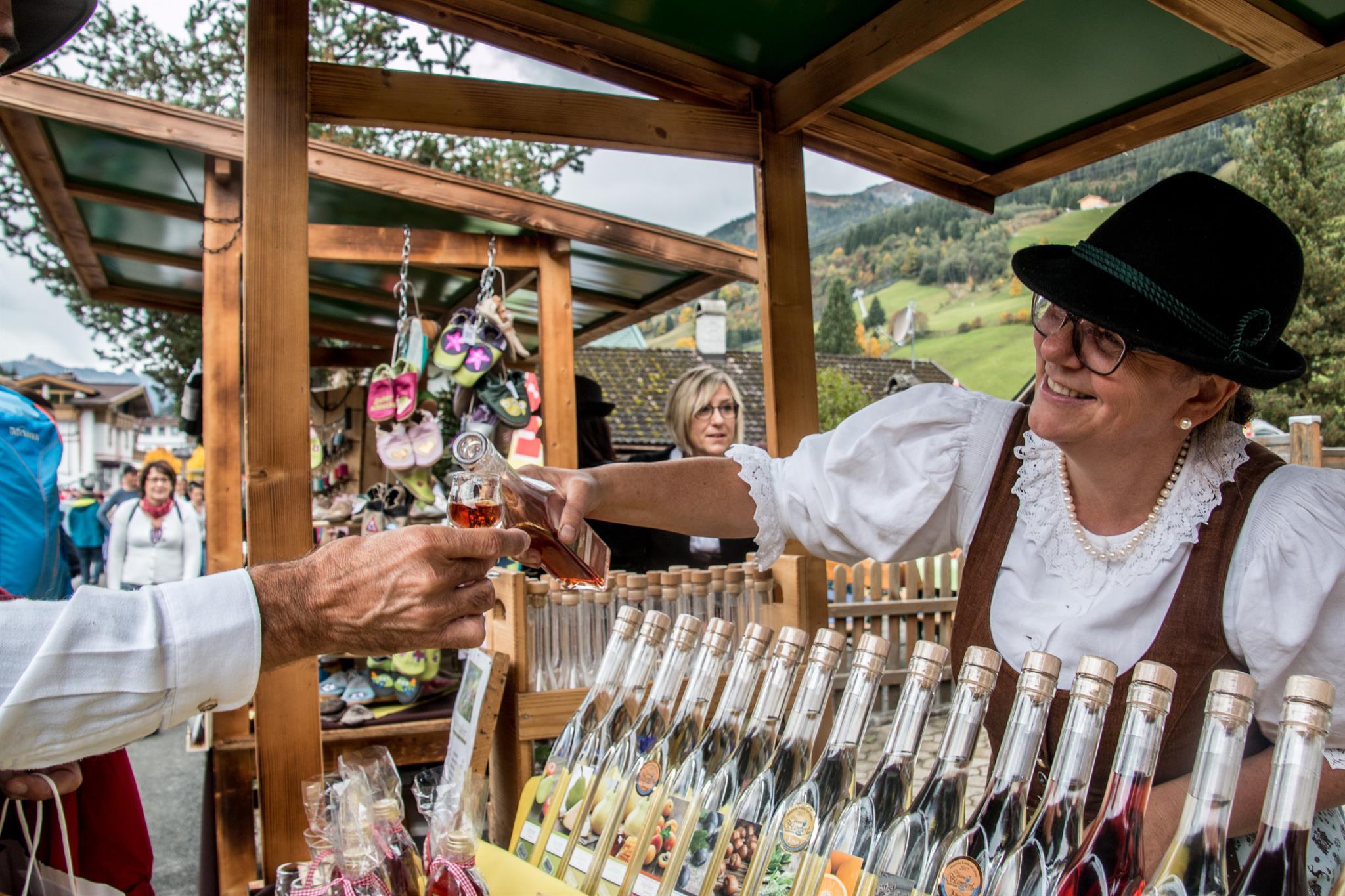 Der Almabtrieb in Gerlos: Ein Höhepunkt des Bergherbstes – Hotel ...